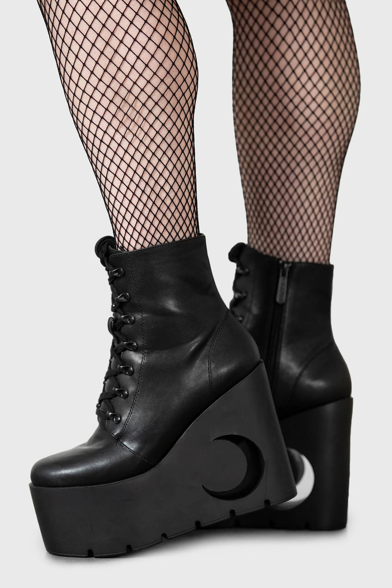 Crescent Boots | Killstar