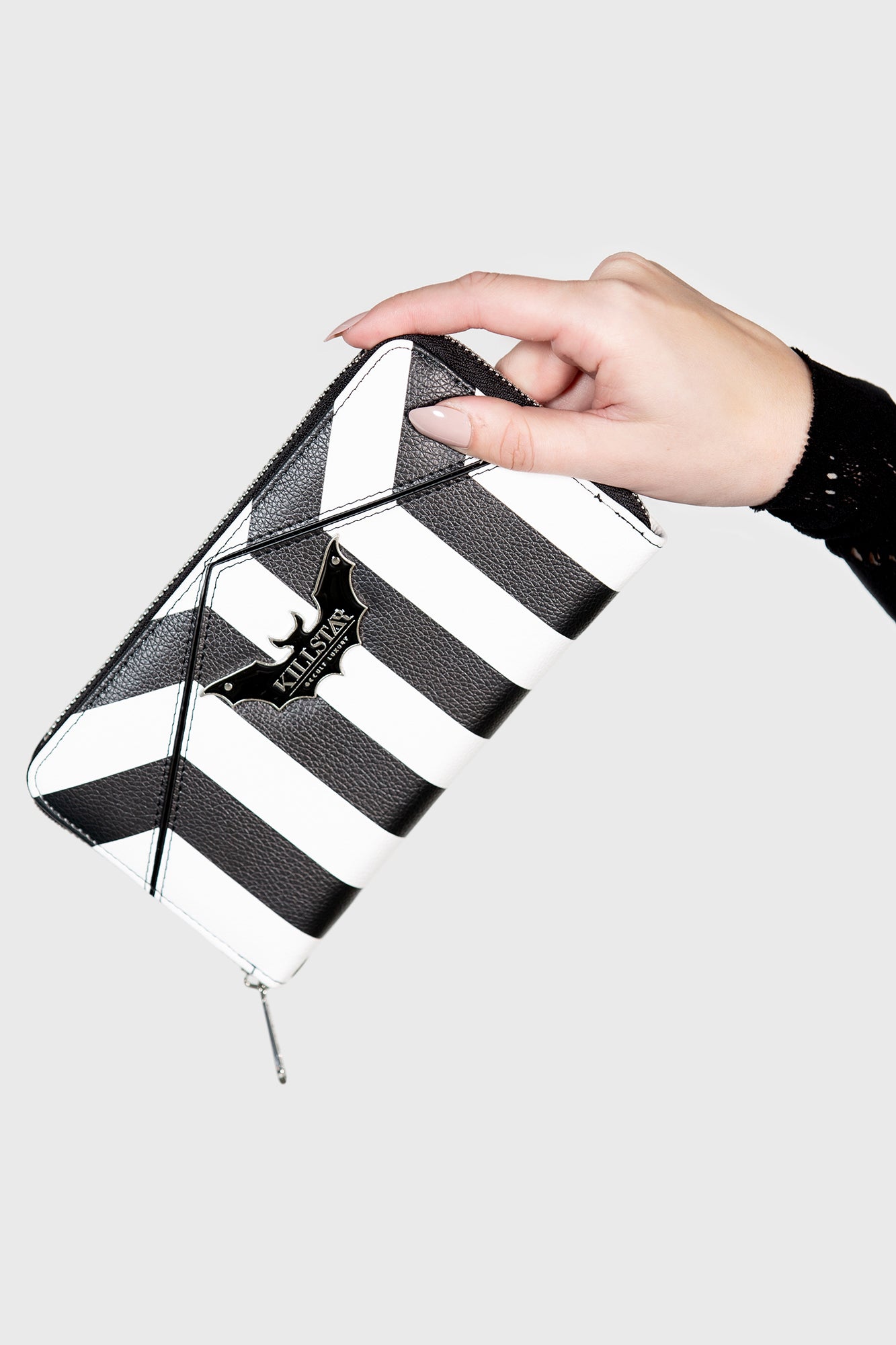 Never Trust The Living Wallet | Killstar